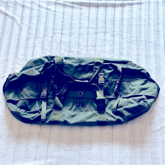 U.S. Army | Bags | Us Military Canvas Army Green Duffel Bag Rucksack ...